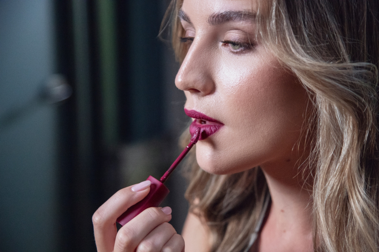 JennyGr X L’Oréal Paris: Δοκιμάσαμε πρώτες τα πιο hot ματ κραγιόν της νέας σεζόν! | Jenny.gr